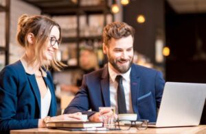 The rise of the O Shaped paralegal - Damar Training